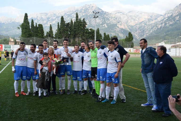 Homenaje a la ex presidenta del Soller Llucia Oliver Coll | Fútbol ...