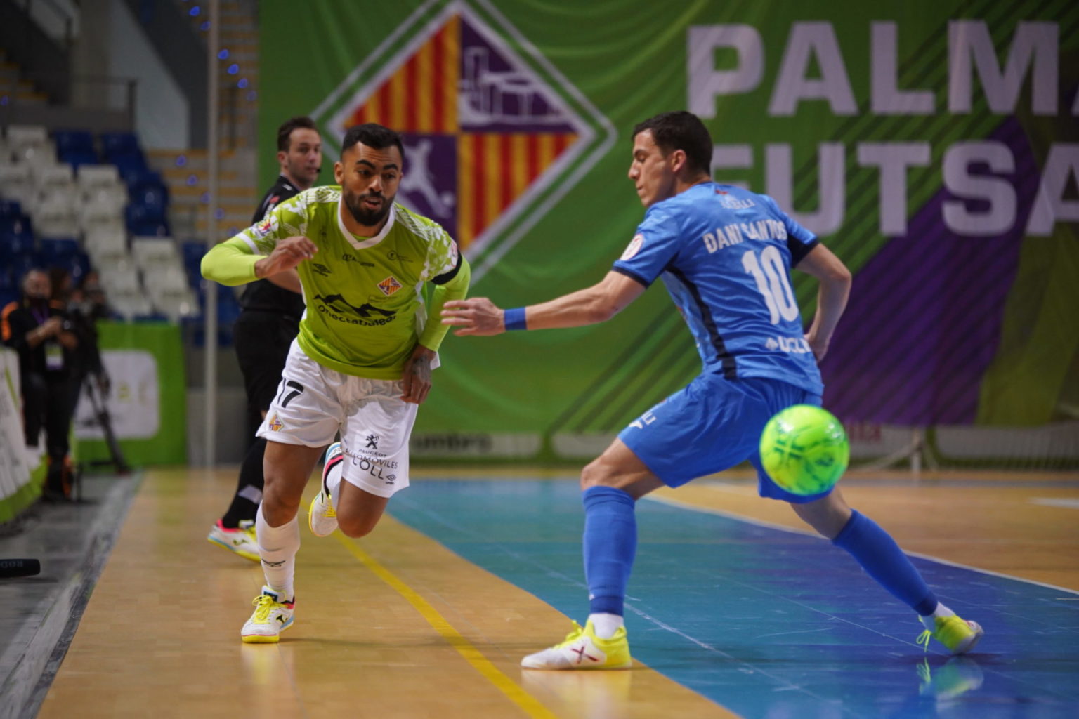 La mejor defensa de la liga da otra victoria al Palma Futsal (1-0) Galeria de fotos | Fútbol ...